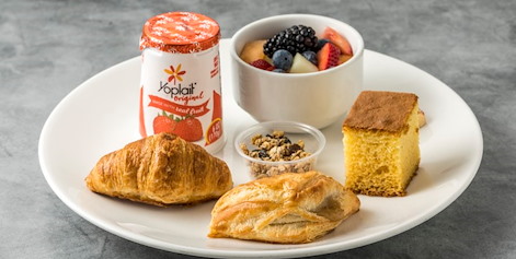 Best Breakfast in Honolulu | Surf Lanai Waikiki